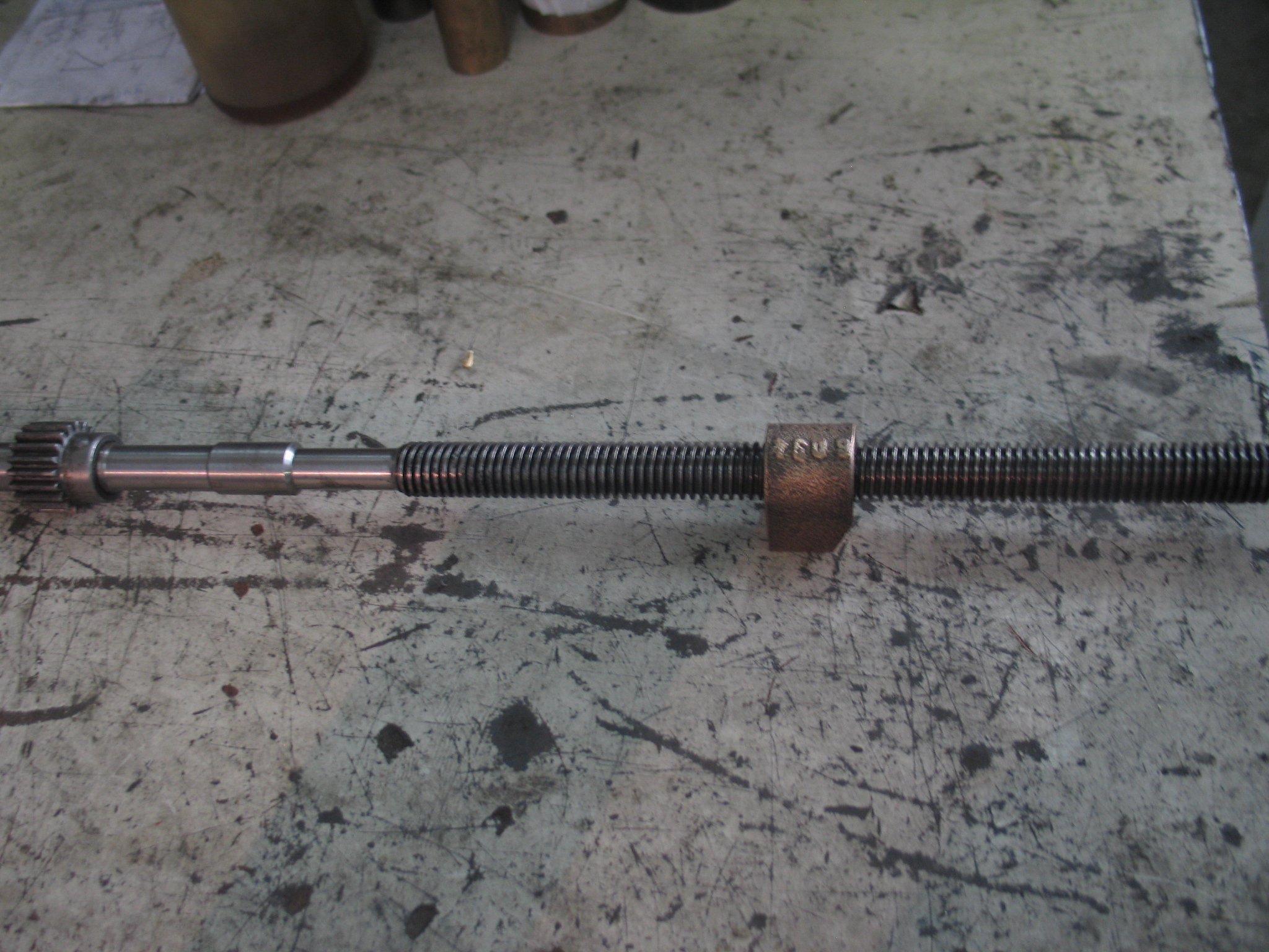 SERVIÇO DE USINAGEM FUSO E PORCA PARA MÁQUINAS OPERATRIZES - PLACEMAQ