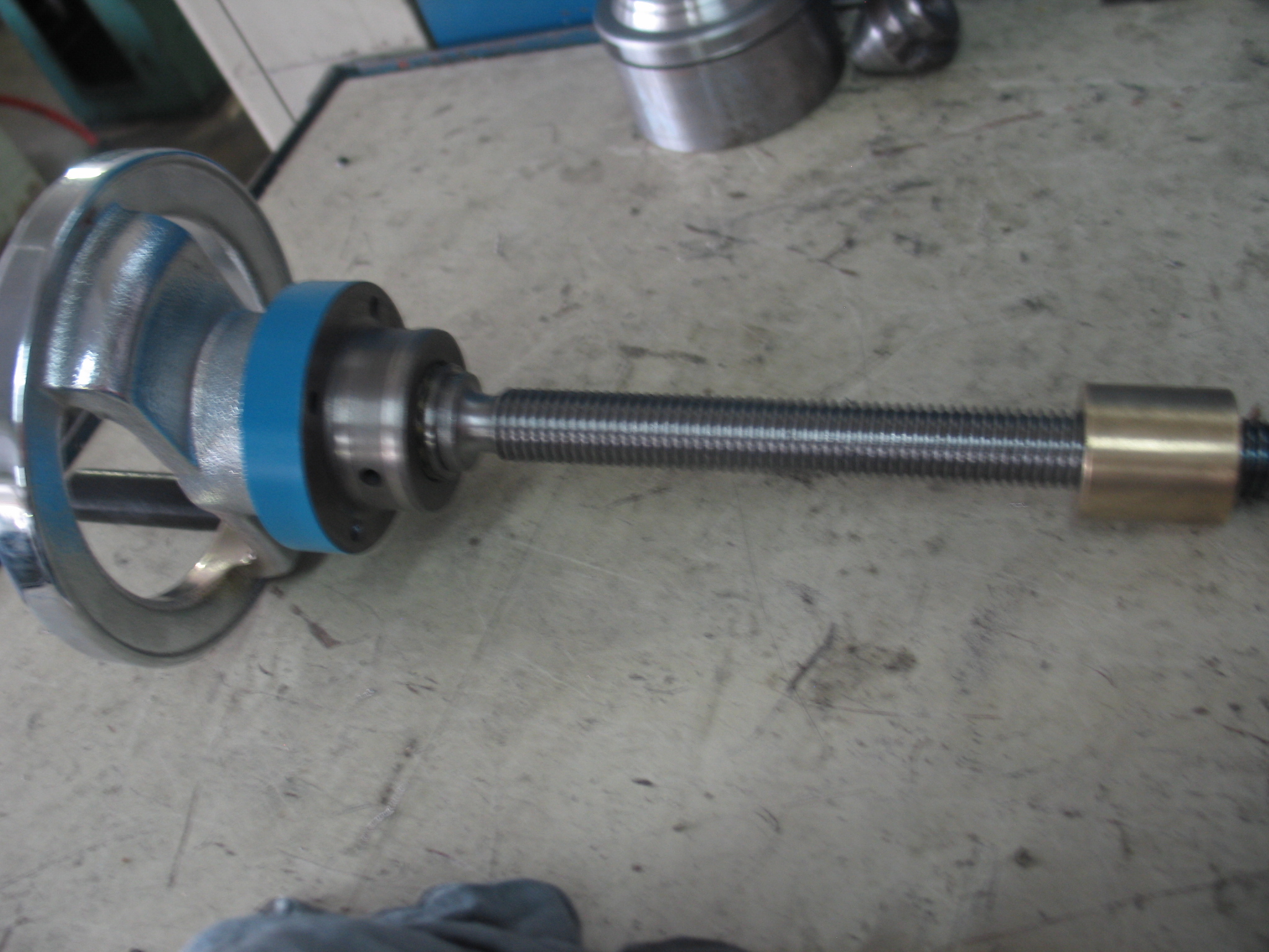 SERVIÇO DE USINAGEM FUSO E PORCA PARA MÁQUINAS OPERATRIZES - PLACEMAQ